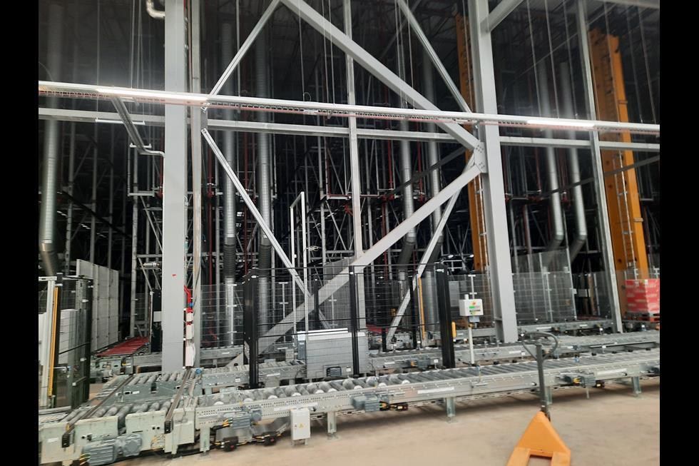 Inside Lidls Vast New Luton Distribution Centre Analysis And Features
